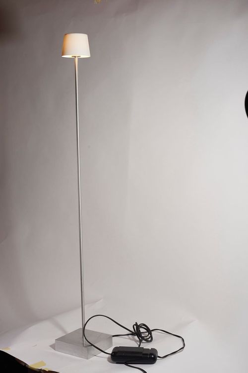 Anta Cut Stehleuchte (Gebraucht) in Maur für CHF 185 – mit Lieferung ...