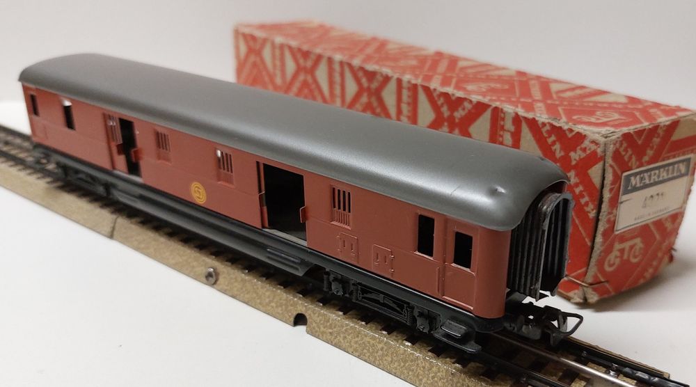 Märklin - SJ 4a D-Zug Gepäckwagen, OVP | Kaufen auf Ricardo