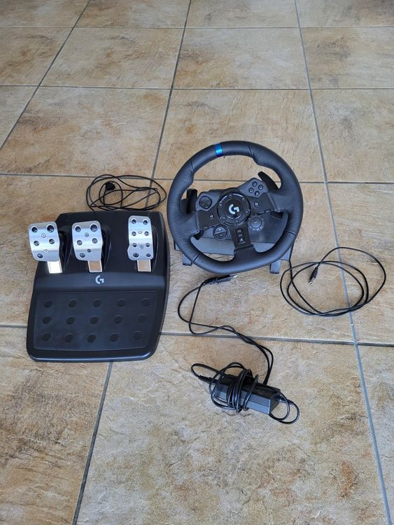 LOGITECH G923 True Force Gaming Lenkrad mit Pedalen (Gebraucht) in ...