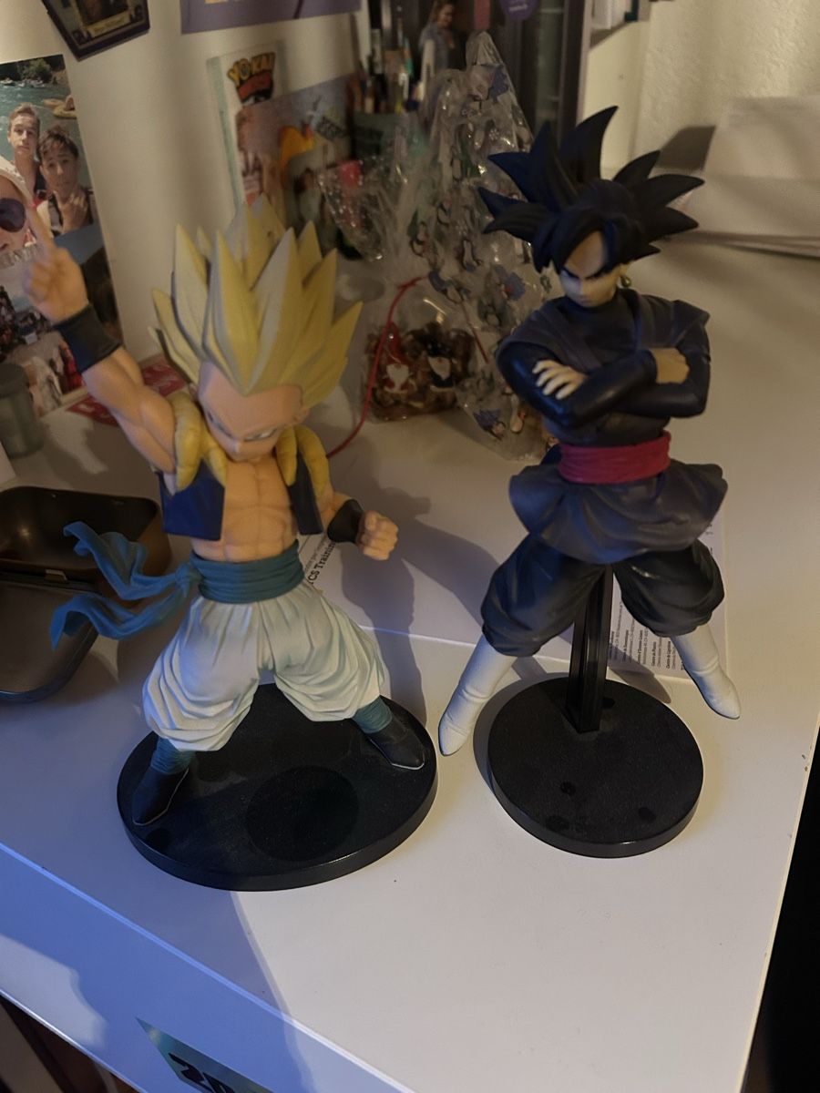 2 figurines Bandai Spirit Dragon Ball (D'occasion) à Fribourg pour CHF ...