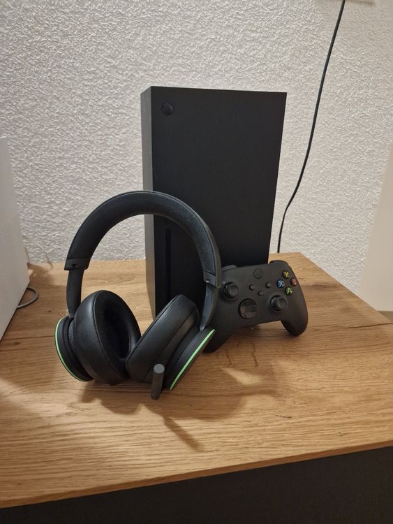 Xbox Series X inkl. Headset und Starlink starter Set! (Gebraucht) in ...