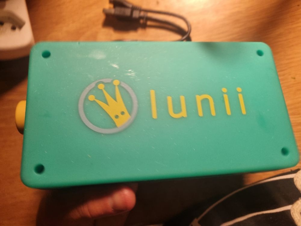 Lunii conteuse d'histoires pour enfants, en allemand (D'occasion) à ...