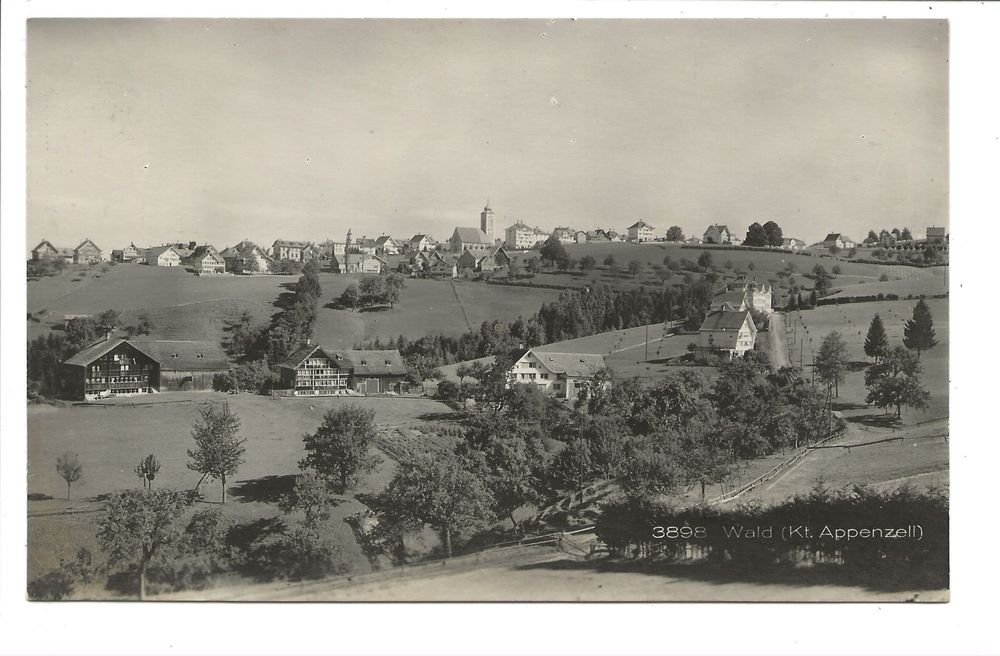 Wald (AR) Dorfpartie mit Kirche Bauernhäuser - Foto-AK 1924 (Gebraucht) in Engelburg für CHF 10. ...