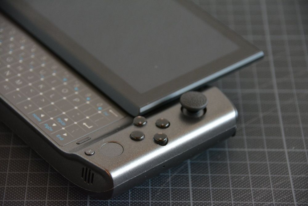 GPD WIN 3 AB 1 CHF! (Mini Gaming PC mit Windows 11) (Gebraucht) in Chur ...