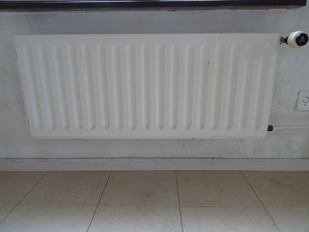 Radiator , Heizkörper 97 cm (Gebraucht) in Hausen AG für CHF 5 – nur Abholung auf Ricardo kaufen