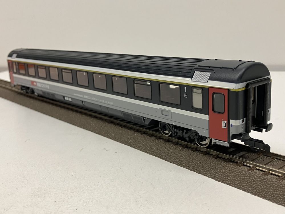 Roco 44771= schöner Reisewagen SBB Apm 257-9 1. Klasse (Neu (gemäss ...