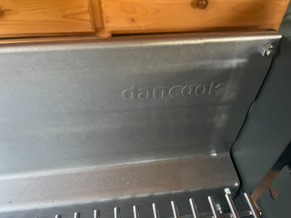 Dancook 7400 Holzkohlengrill + Motor + Grillspieß (Gebraucht) in Studen ...