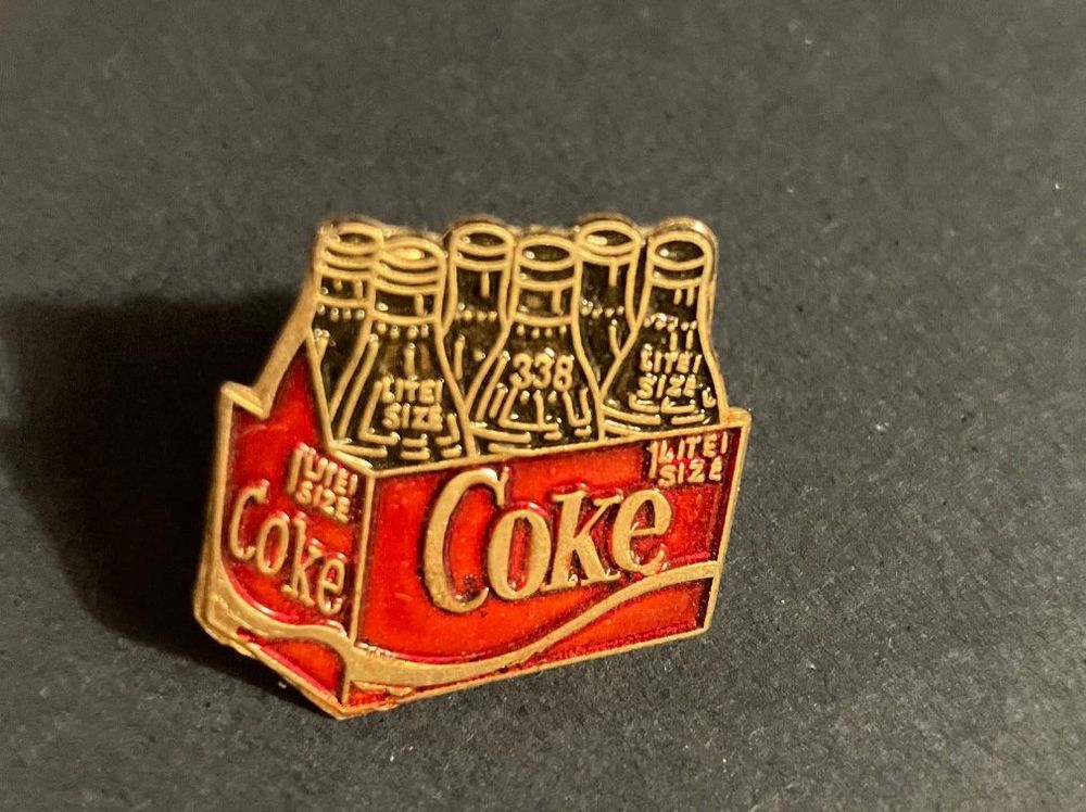 Pins vintage Coke Coca-Cola (Gebraucht) in St-Cierges für CHF 1 – mit Lieferung auf Ricardo kaufen