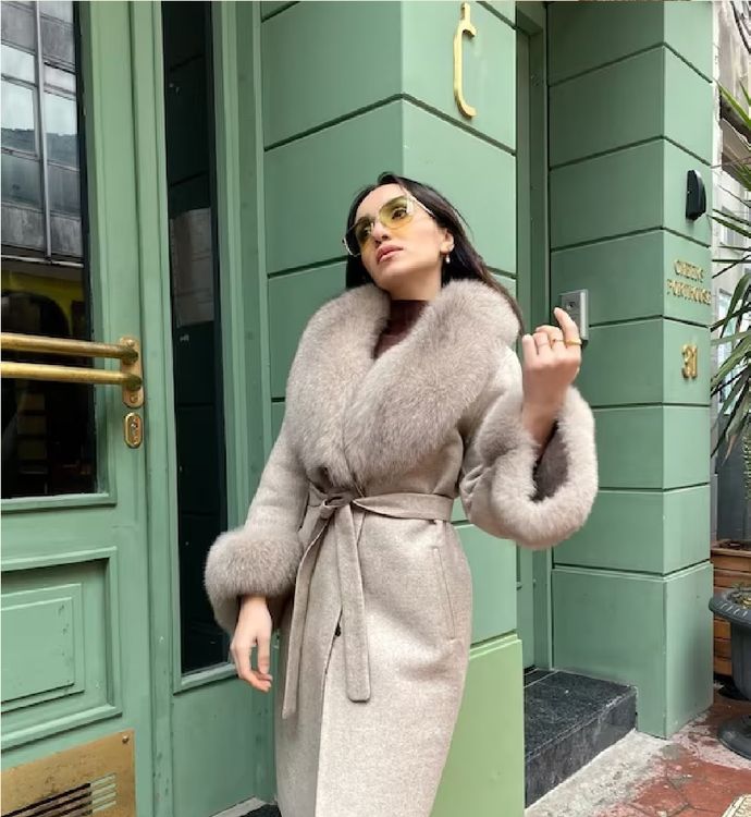 Winter autumn Alpaka coat from Italy size M fur fox (Gebraucht) in Baar für CHF 299 – mit ...