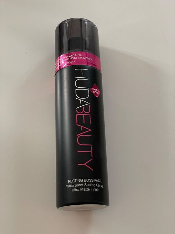 Huda Beauty - waterproof setting spray (Gebraucht) in Glattpark ...