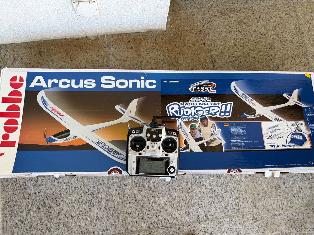 Futaba T10CG RC + Robbe Arcus Limited Edition (Gebraucht) in Therwil ...