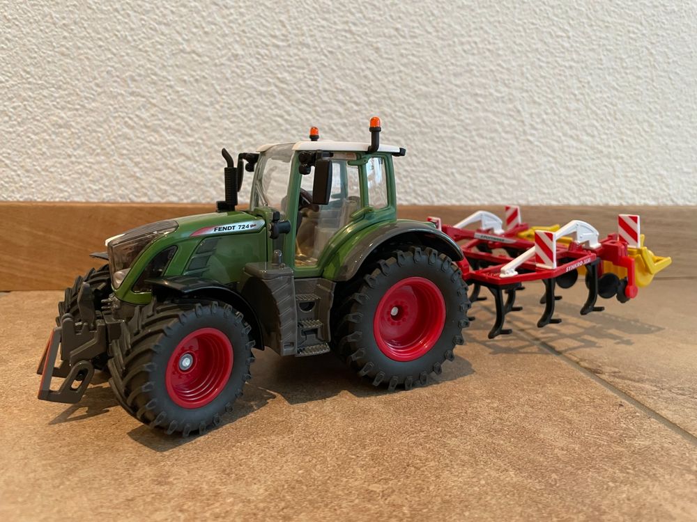 SIKU Fendt 724 mit Grubber (Neu und originalverpackt) in Kreuzlingen ...