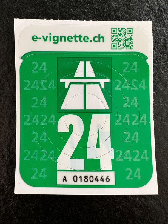 CH-Autobahnvignette 2024 / NEU / kostenloser Versand (Neu und originalverpackt) in Utzigen für ...
