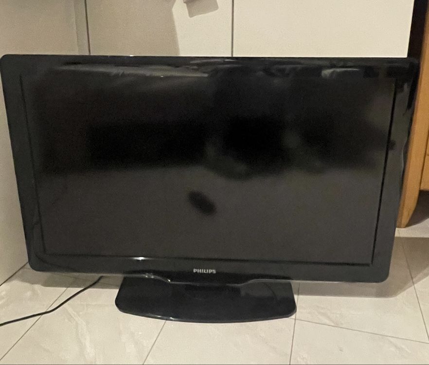 Philips TV 37PFL5405H/12, Top Zustand, Inkl. Fernbedienung! (Gebraucht ...
