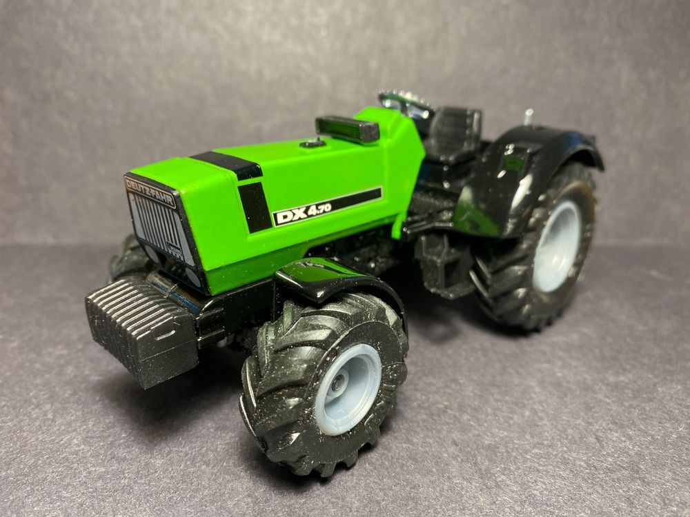 Deutz DX 4.70 Traktor Siku 1:32 unbespielt | Kaufen auf Ricardo