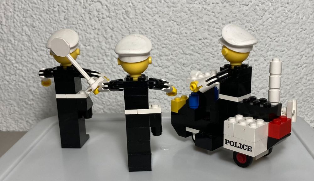 Lego 256 Police Officers and Motorcycle von 1976 (Gebraucht) in ...