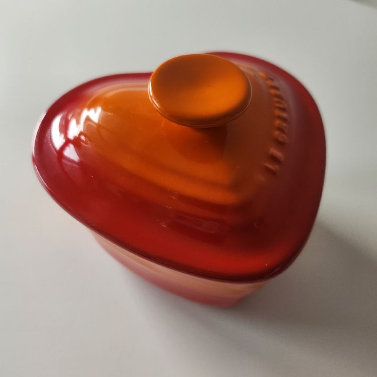 Le Creuset orange heart shaped mini cocotte (Gebraucht) in Aarau für ...