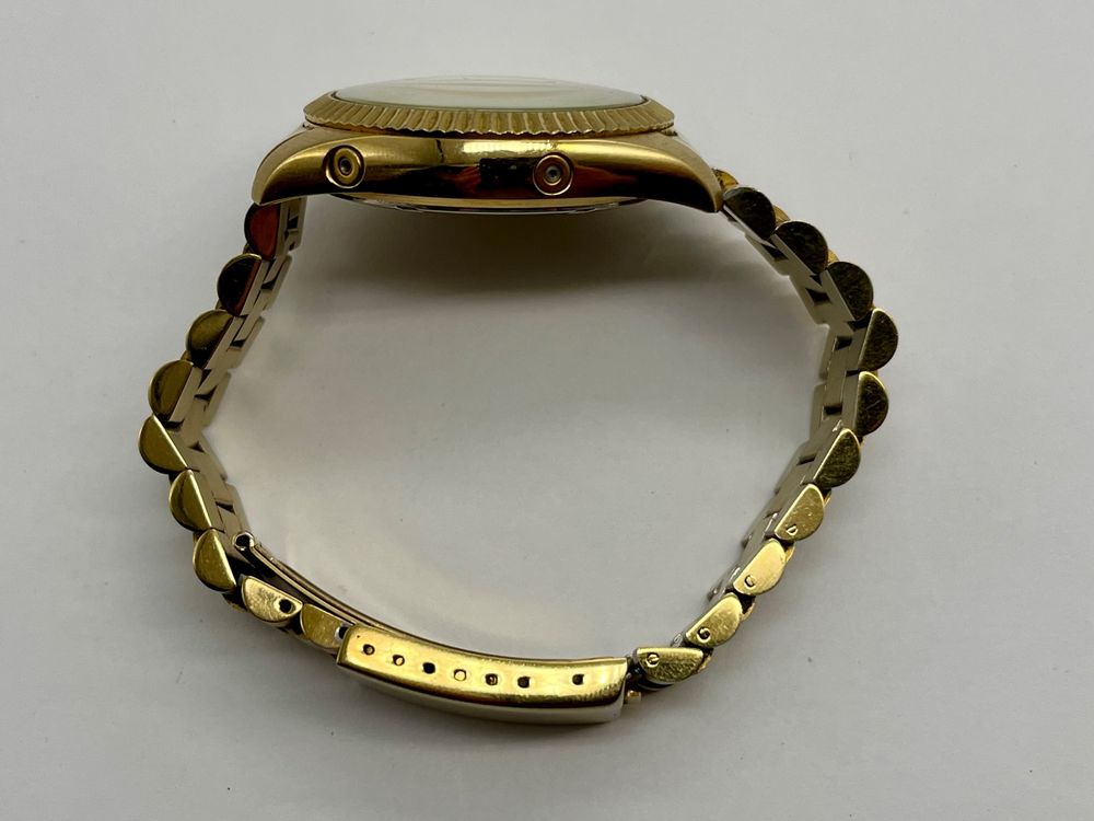 Eden Swiss Made Calendar-defekt (Defekt) in Aarau für CHF 5 – mit ...