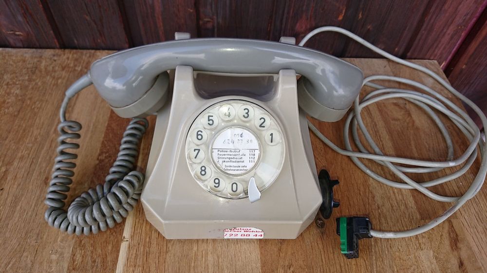 Altes Schweizer Telefon Vintage 1973 (Defekt) in Dintikon für CHF 2 ...