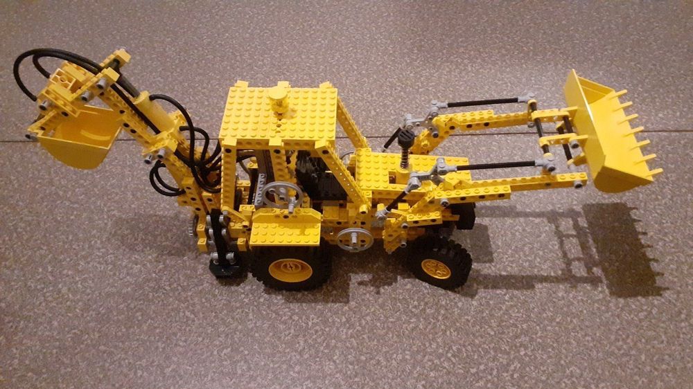 Lego Technic Pneubagger 8862! (Gebraucht) in Linthal für CHF 22 – mit ...