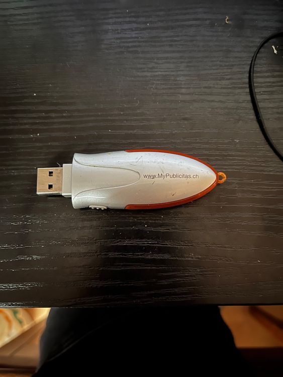 USB Stick 15,3 MB (Gebraucht) in Kleinandelfingen für CHF 1 – mit ...