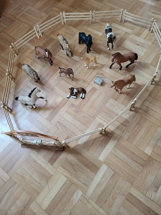 Schleich 11 Pferde und Gatter | Kaufen auf Ricardo
