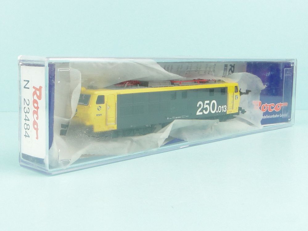 Roco Spur N 23484 Renfe 250 (Gebraucht) in Bülach für CHF 123 – mit ...