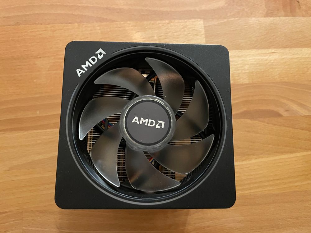 NEU - CPU Kühler AMD Wraith Prism AM4 (Neu (gemäss Beschreibung)) in ...