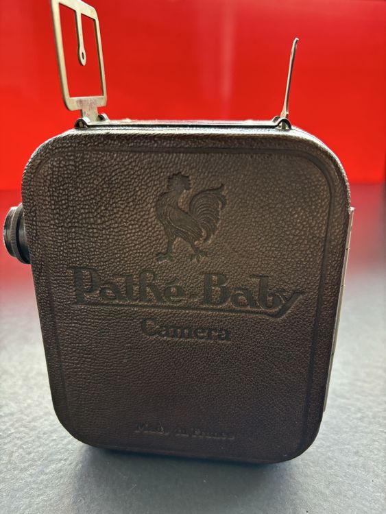 Caméra ancienne Pathé-Baby, avec trépied, étui cuir (Defekt) in La Tour ...