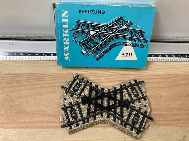 Spur H0 Märklin M-Gleis 5211 Kreuzung | Kaufen auf Ricardo