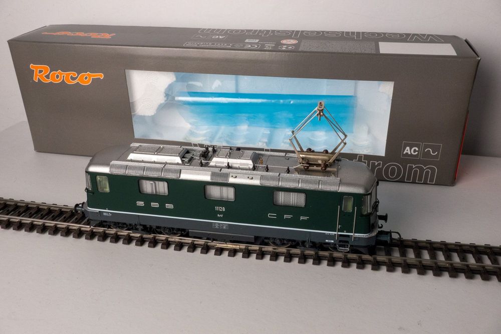Roco 69840 SBB Re 4/4 II 11128 (AC) (Gebraucht) in Zürich für CHF 194 ...