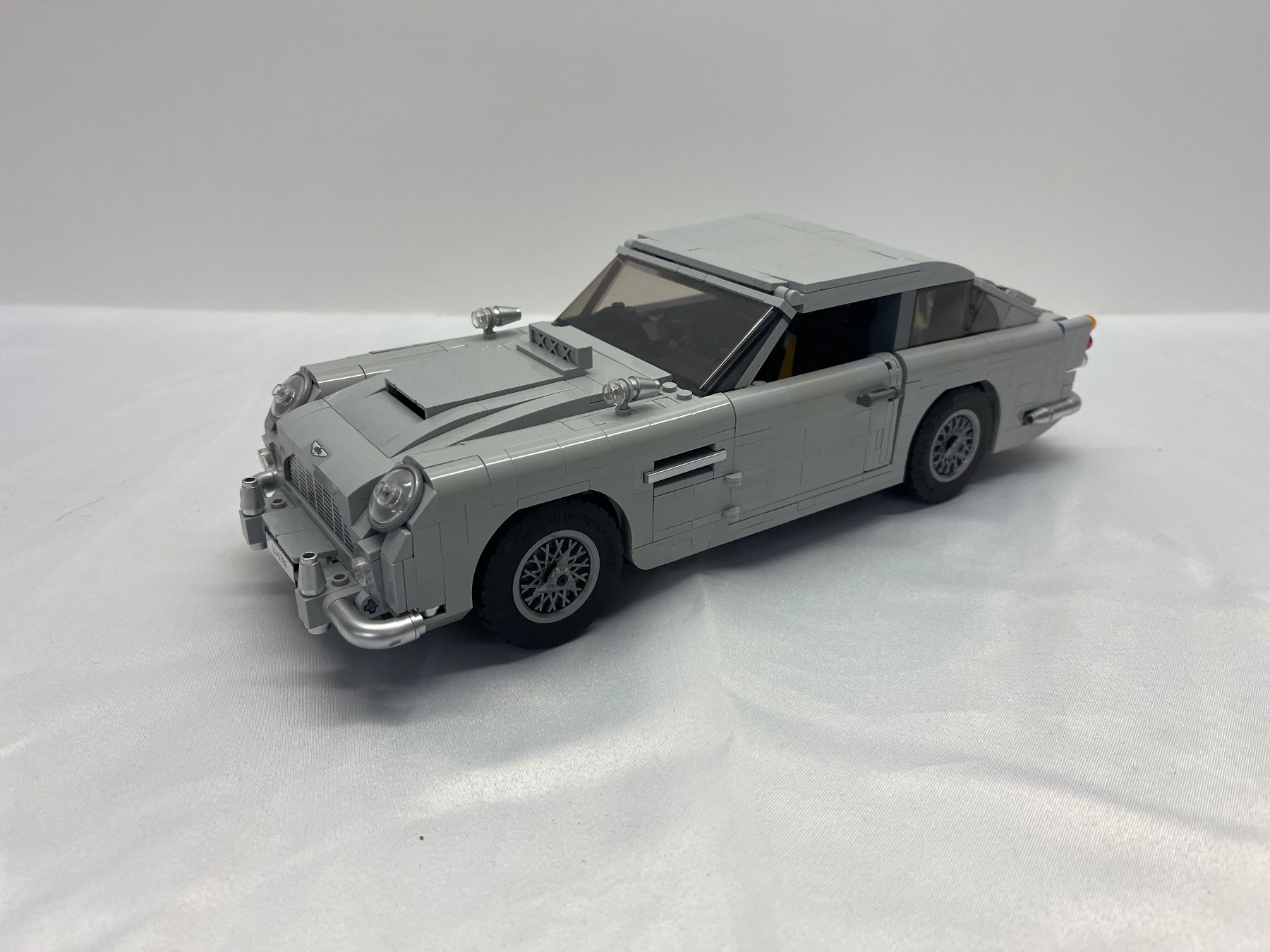 Lego 10262 Creator Expert James Bond Aston Martin DB5 (Gebraucht) in ...