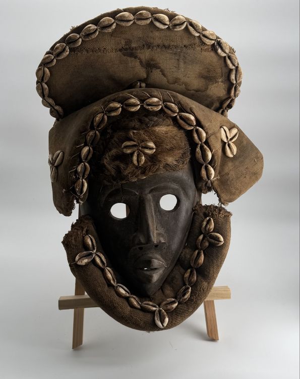 Masque africain ancien Dan cauris bois sculpté (Gebraucht) in Vessy für ...