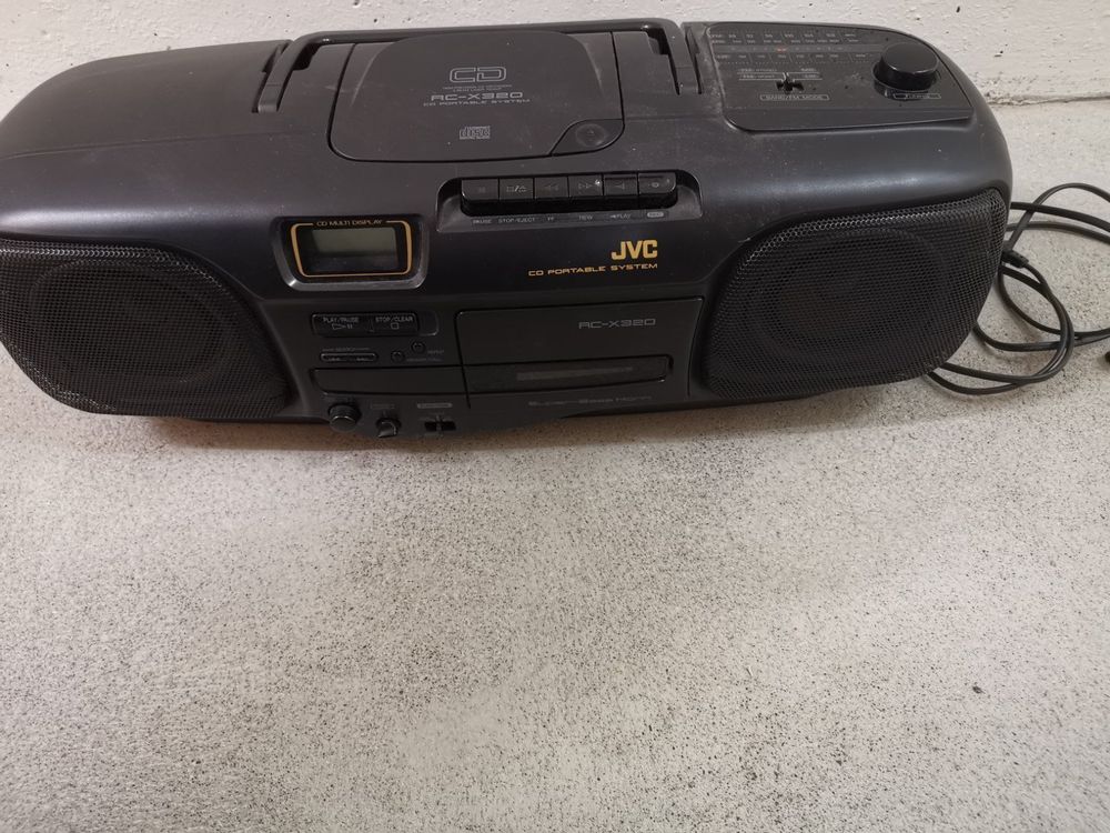 Radio Recorder JVC RC-X320 (Gebraucht) in Jona für CHF 1 – mit Lieferung auf Ricardo kaufen