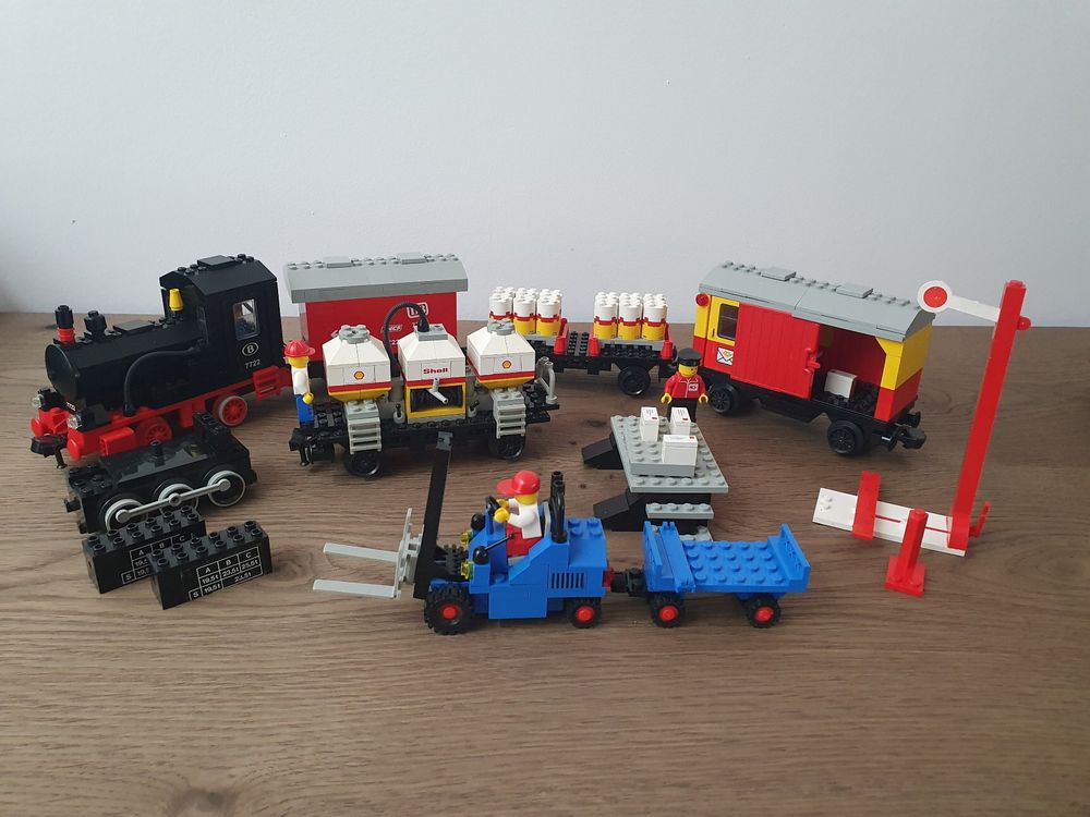 Lego 7722 + 7813 + 7864 + 7865 Eisenbahn Set mit 12V Motor (Gebraucht ...
