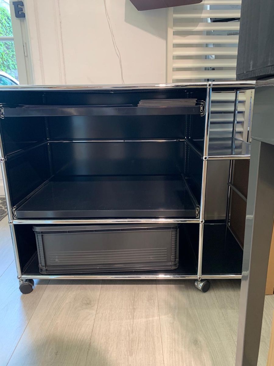 Meuble USM sur roulettes anthracite (D'occasion) à Bulle pour CHF 550 ...