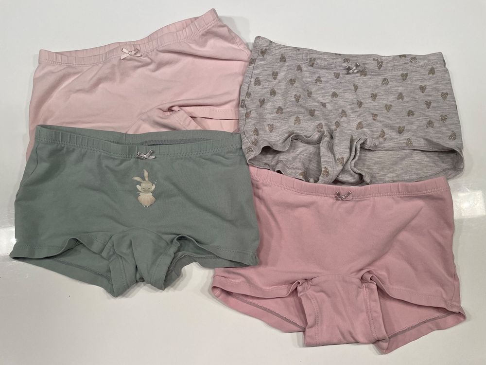 H&M 122/128 Unterwäsche 4er Set (Gebraucht) in Freidorf TG für CHF 2 – mit Lieferung auf Ricardo ...
