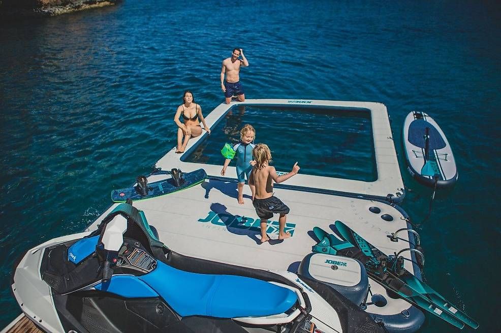 Neuve JOBE INFINITY ISLAND PLATE-FORME 2490.- (D'occasion) à Le Mont ...