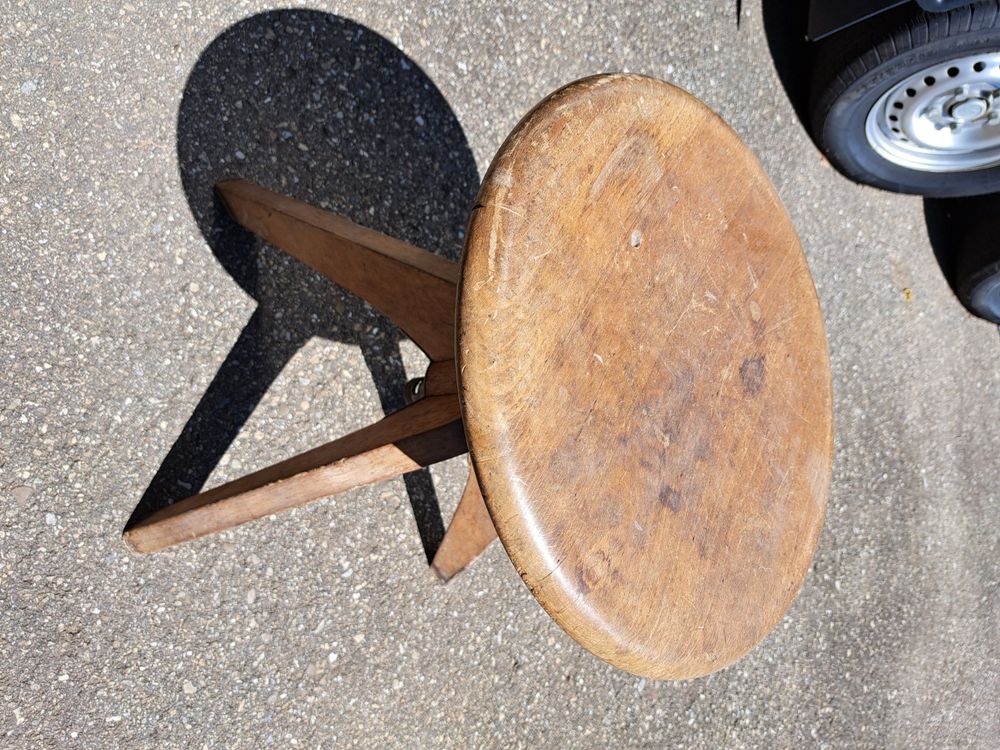 Hocker Industriell Papyrus Basel (Gebraucht) in Grossdietwil für CHF 70 – nur Abholung auf ...