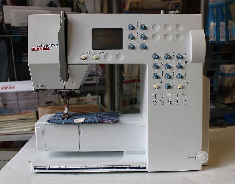Nähmaschine Bernina activa 125s, CH-Qualität, ab Service (Gebraucht) in ...
