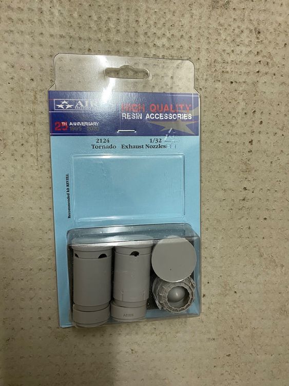 Aires 1/32 resin exhaust for Tornado (Neu und originalverpackt) in ...