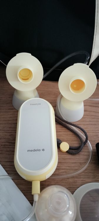 Medela Freestyle elektrische 2-Phasen doppelmilchpumpe | Kaufen auf Ricardo