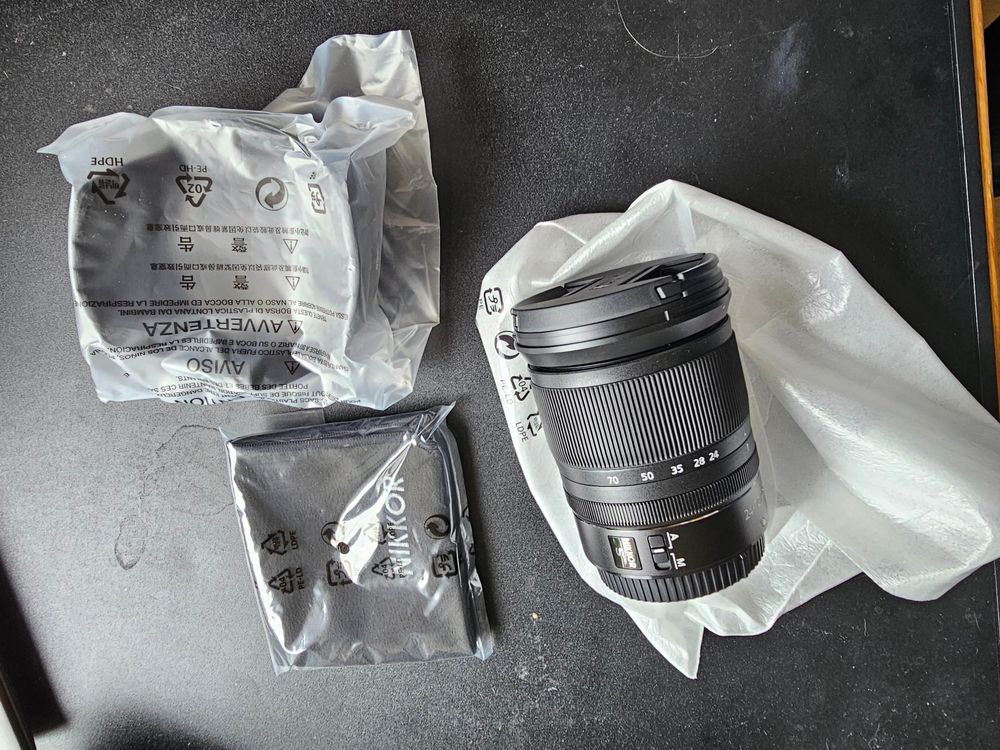 Nikkor Z 24-70mm F/4.0. Neu, Kit-Objektiv | Kaufen auf Ricardo