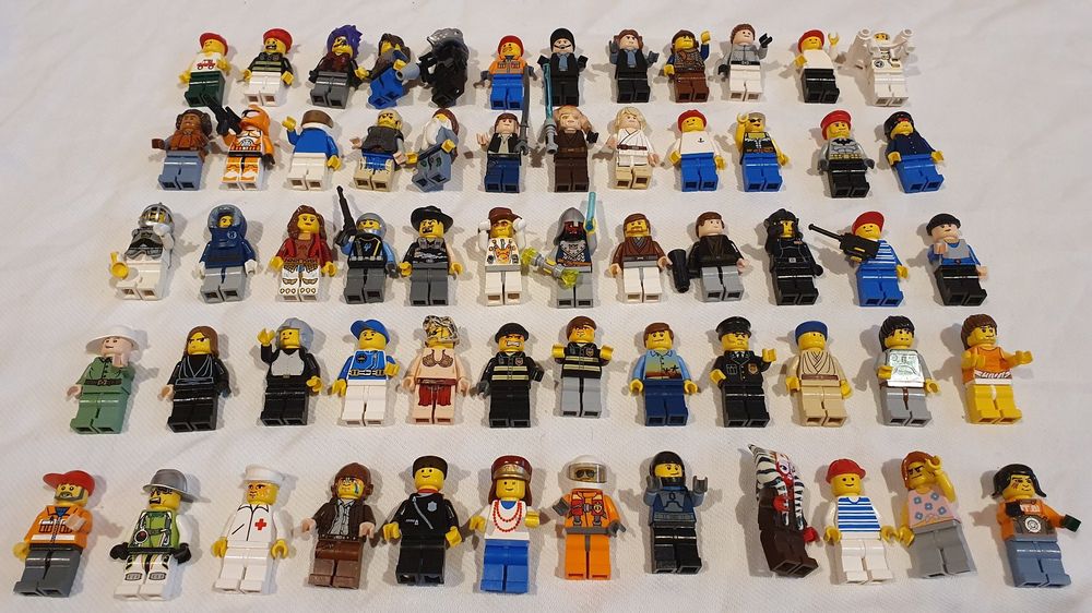 60 komplette LEGO System Figuren Minifiguren Männchen kg (Gebraucht) in ...