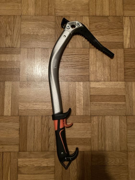 Piolet Petzl Quark (Hammer) Neuf (Gebraucht) in Lausanne für CHF 199 ...