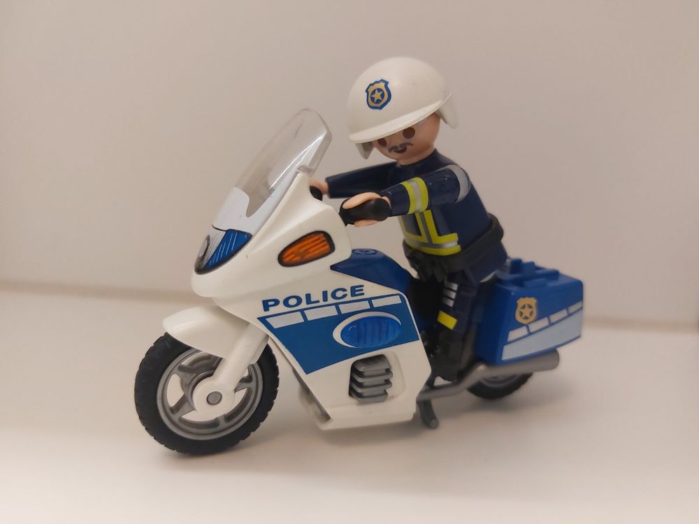 PLAYMOBIL Polizei Motorrad (Gebraucht) in Balterswil für CHF 6 – mit Lieferung auf Ricardo kaufen
