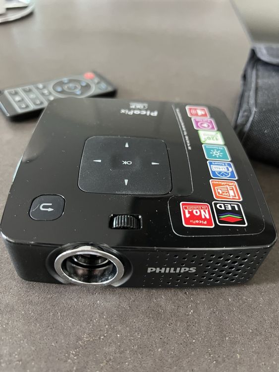 Philips PicoPix PPX3407 Mini Beamer LED Projektor | Kaufen auf Ricardo