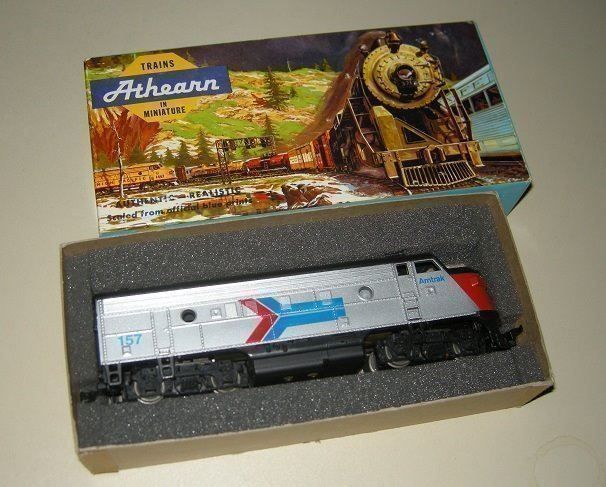 Locomotive Diesel Amtrak F7B (Neu und originalverpackt) in Le Landeron ...