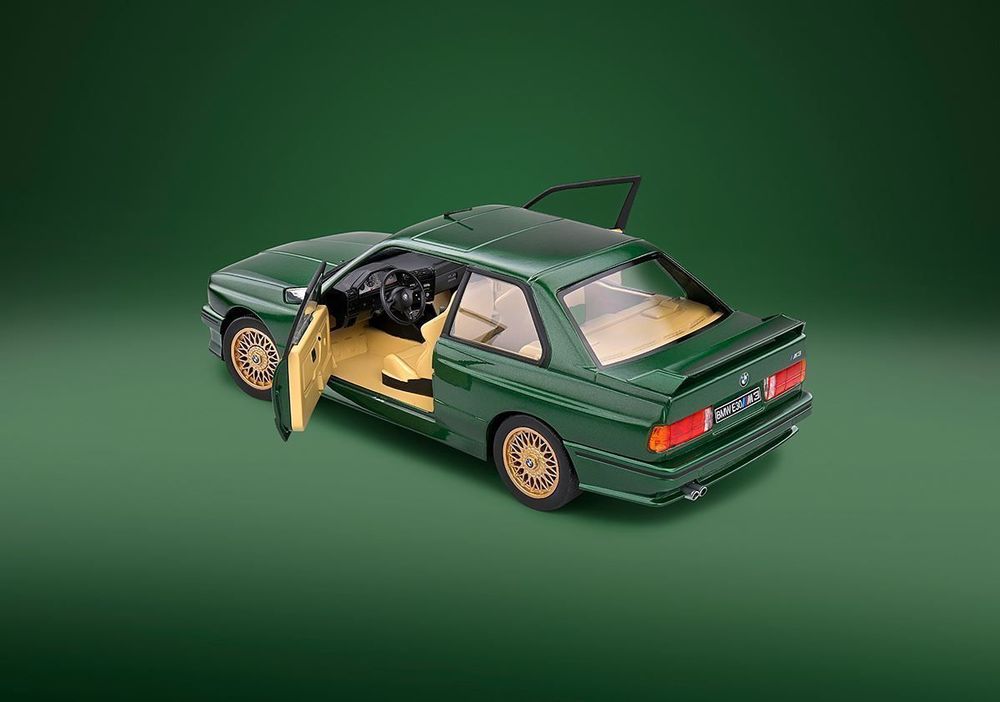 BMW E30 M3 British Racing grün 1/18 (Neu und originalverpackt) in ...