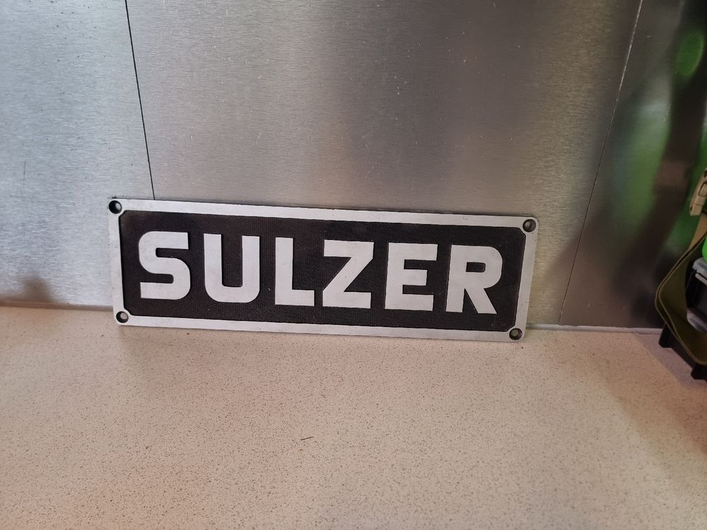 SULZER Emblem Logo Tafel aus Metall (Gebraucht) in Zürich für CHF 66 ...